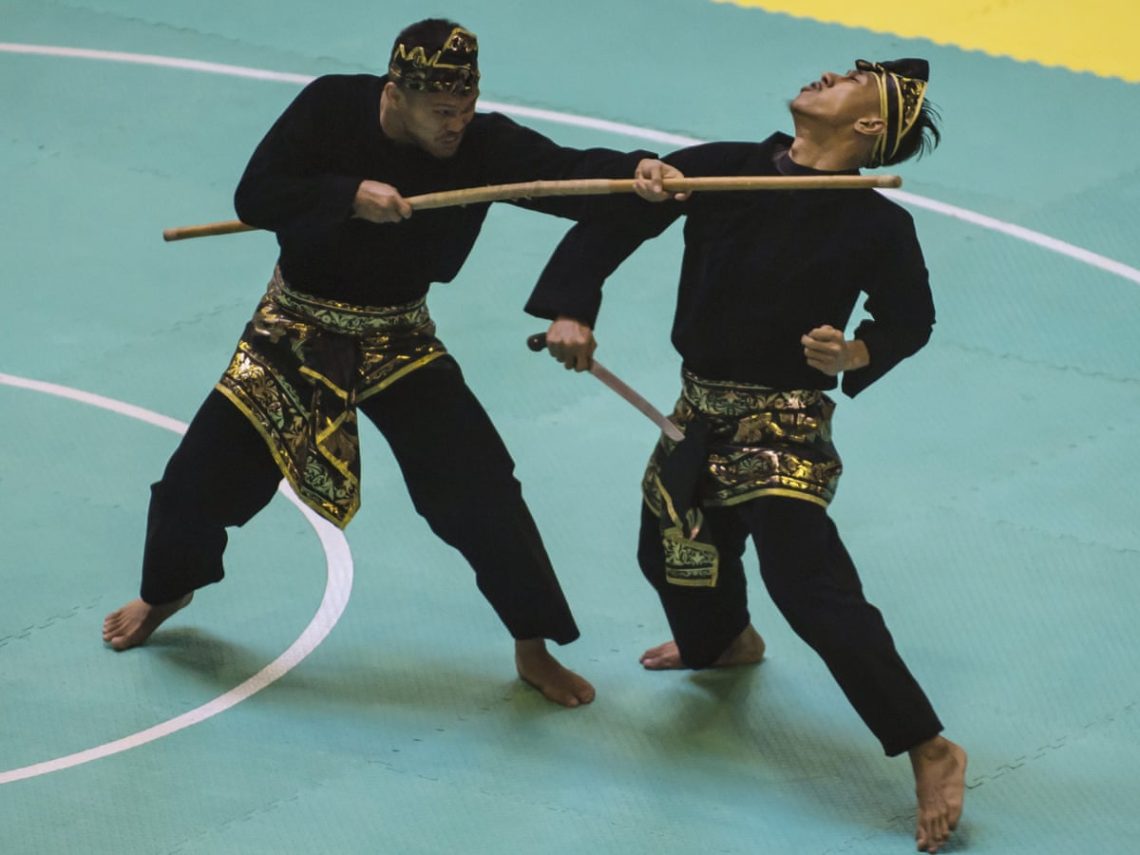 Malaysian Martial Art of Silat: Dancing with Music – roamcox